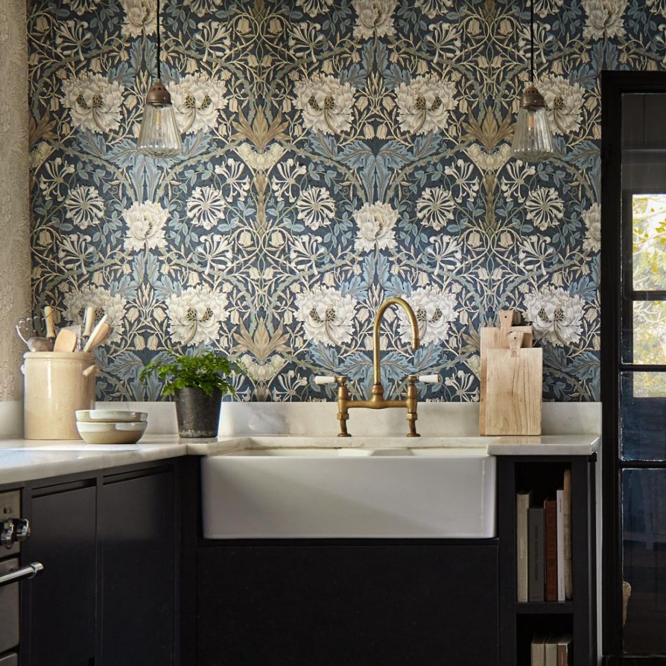 Morris & Friends Wallpaper Collection – Lionheart Wallpaper
