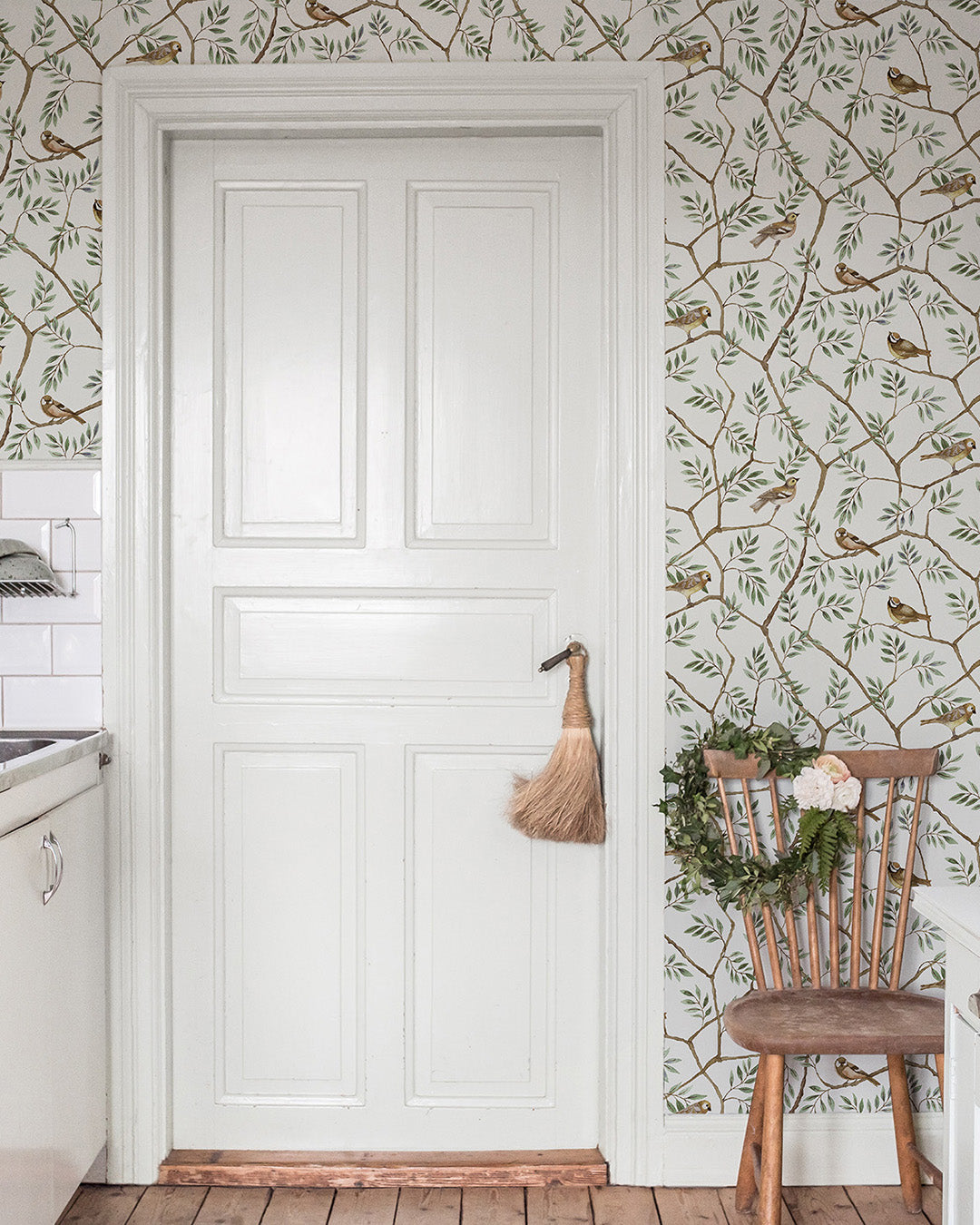 August Wallpaper - Green – Lionheart Wallpaper