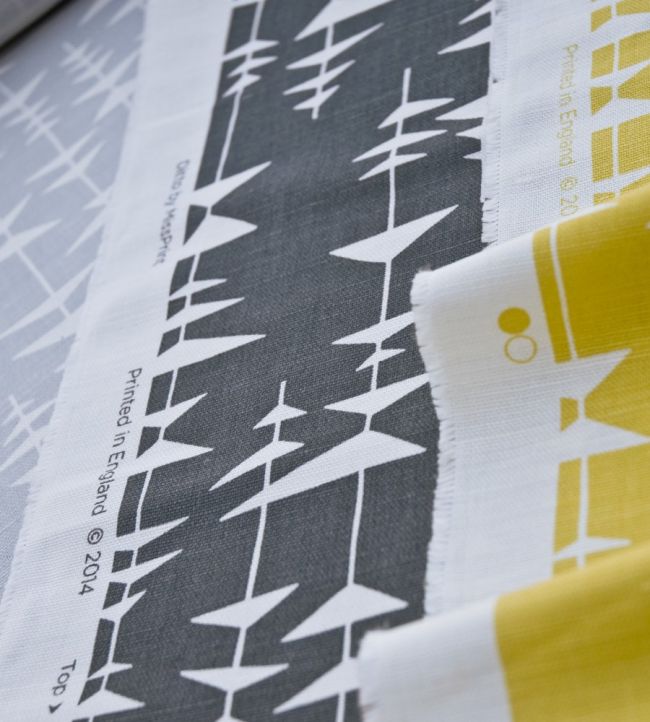 Ditto Fabric – Lionheart Wallpaper